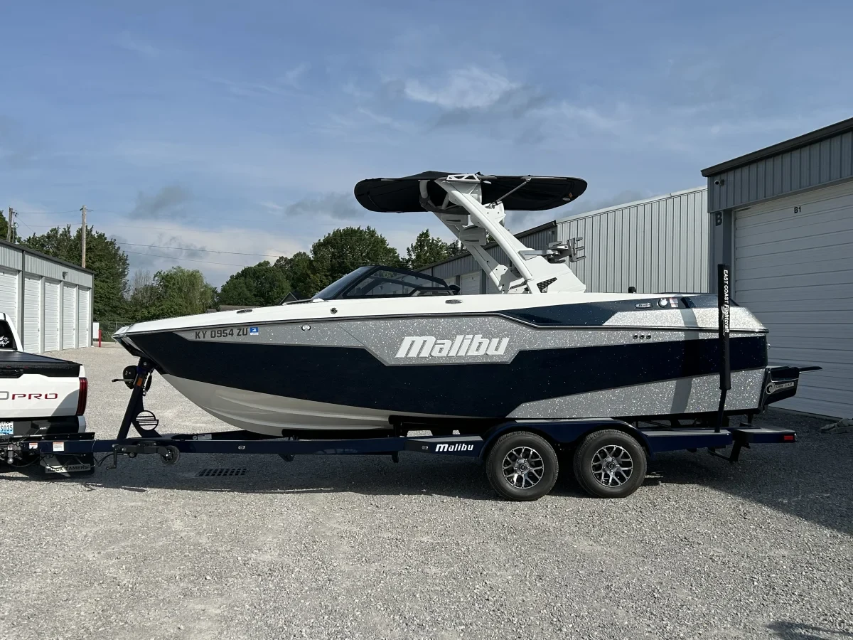 Malibu M220 Boats for Sale | OnlyInboards.com